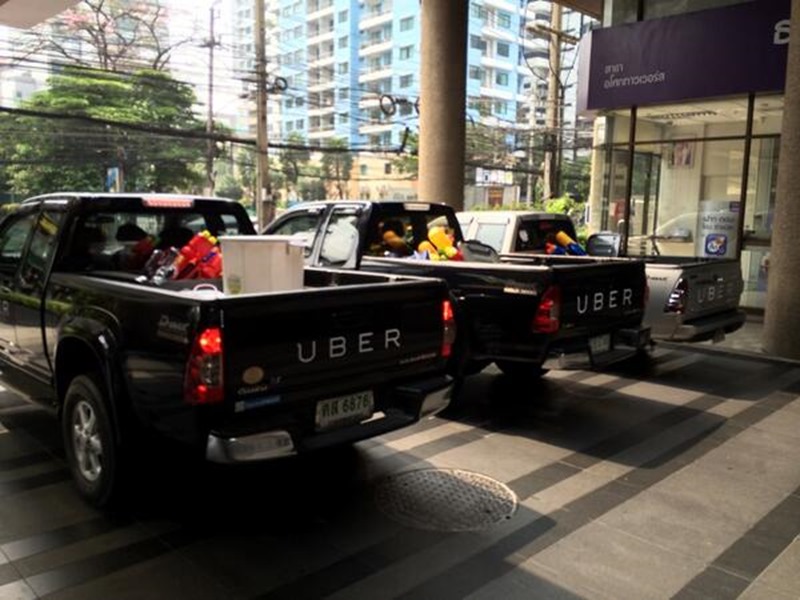 สงกรานต์นี้ สามารถเปิดแอพ Uber เรียกรถกระบะเล่นน้ำสงกรานต์กรุงเทพได้ฟรี