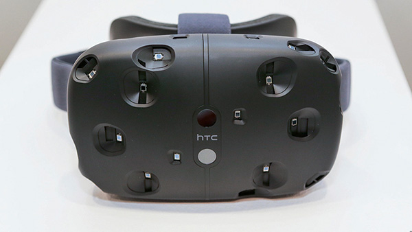 HTC Vive แว่นตาเสมือนจริงทรงเก๋จาก HTC