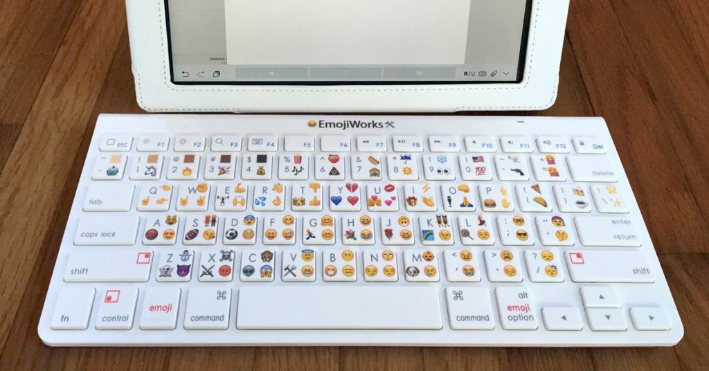 พิมพ์อีโมจิได้เร็วขึ้น 10 เท่าด้วย Emoji Keyboard