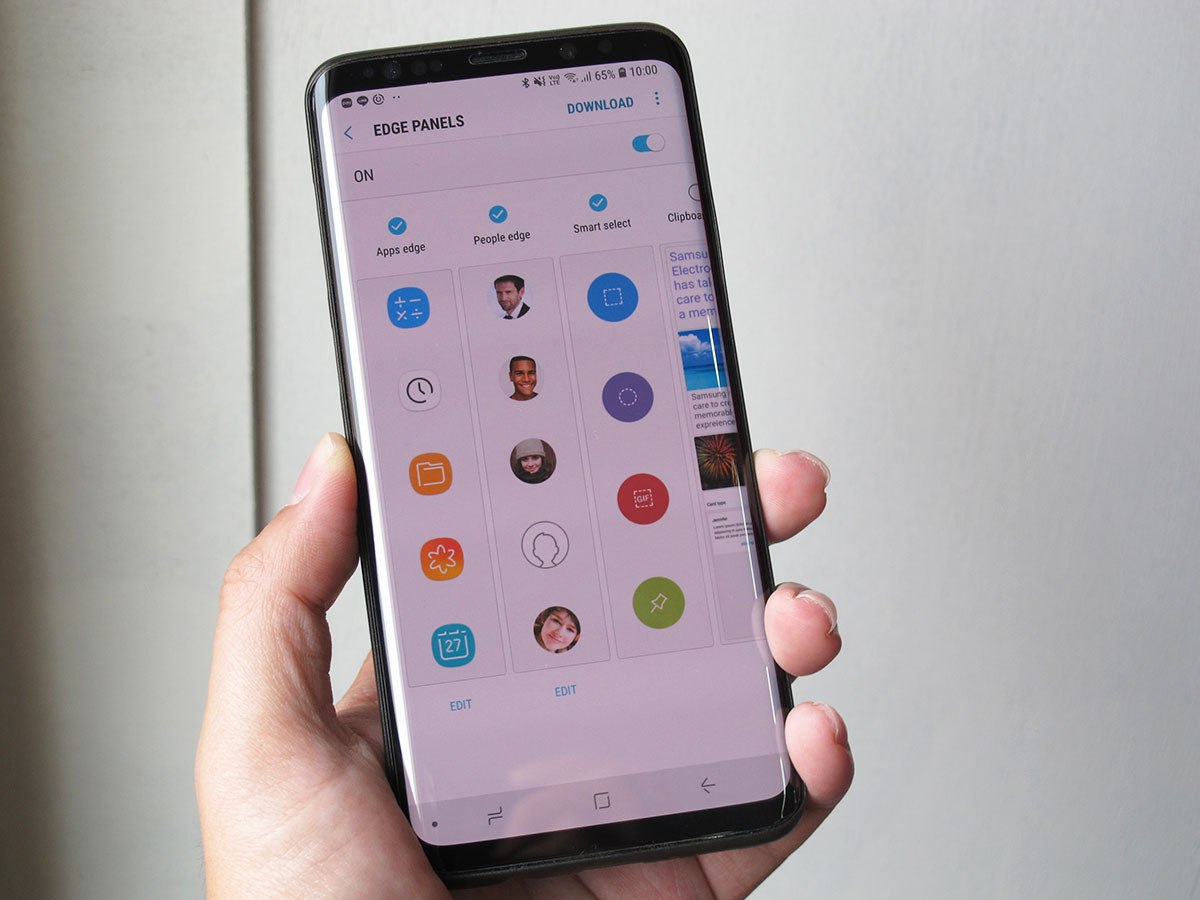 Samsung-Galaxy-S9-Edge-Screen-01