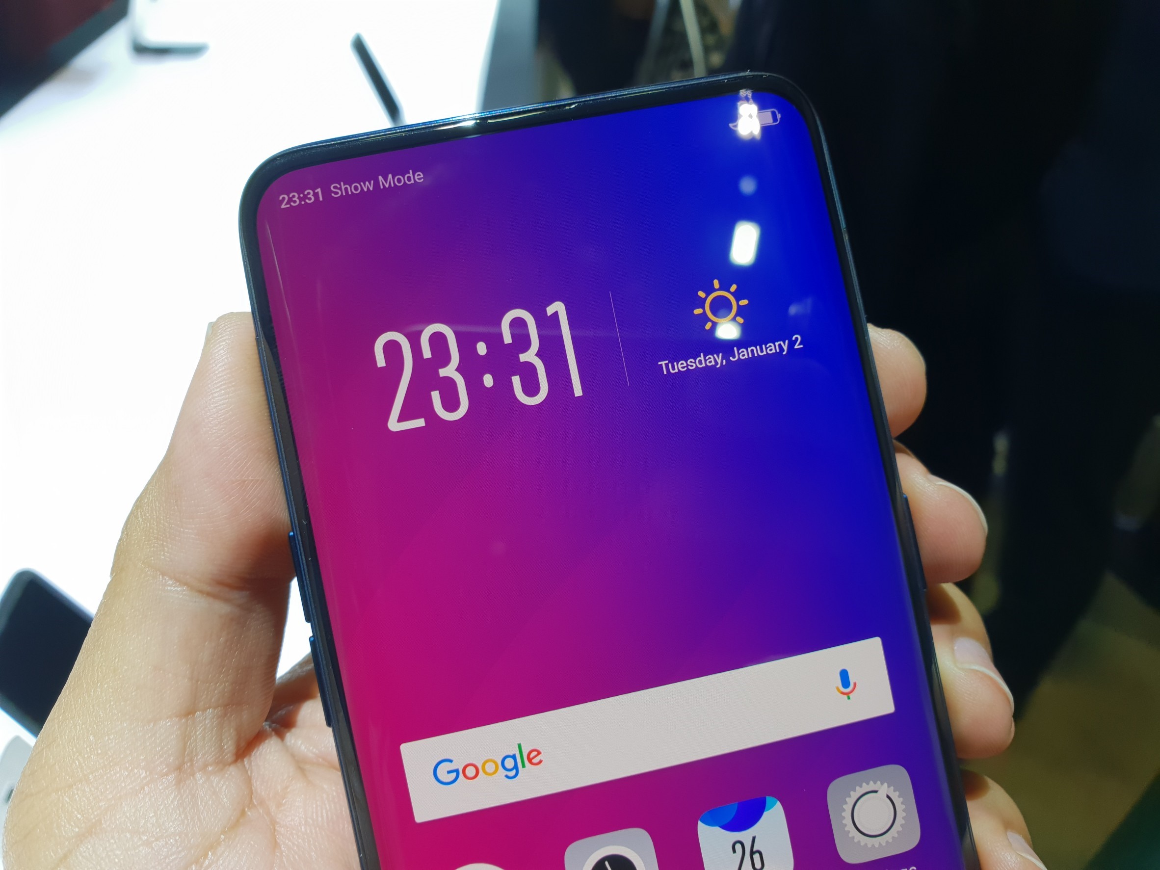 เปิดตัว Oppo Find X อย่างเป็นทางการในประเทศไทย ราคาเริ่มต้น 29,990 บาท