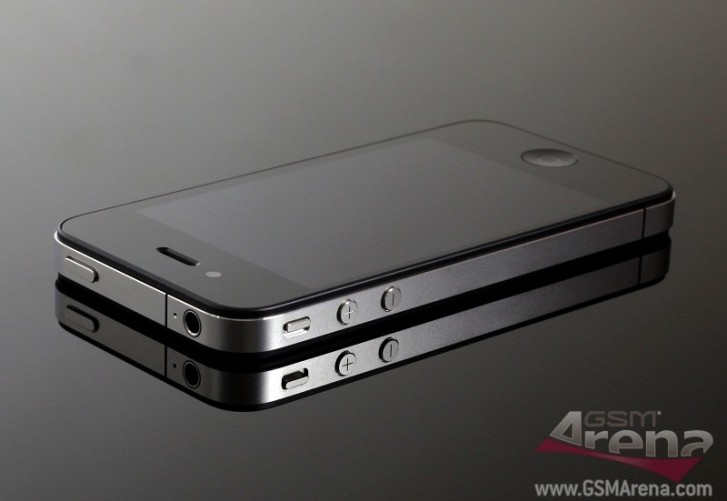 ลือ! iPhone ปี 2020 อาจมาในดีไซน์ของ iPhone 4 และจะไม่มีติ่งแล้ว