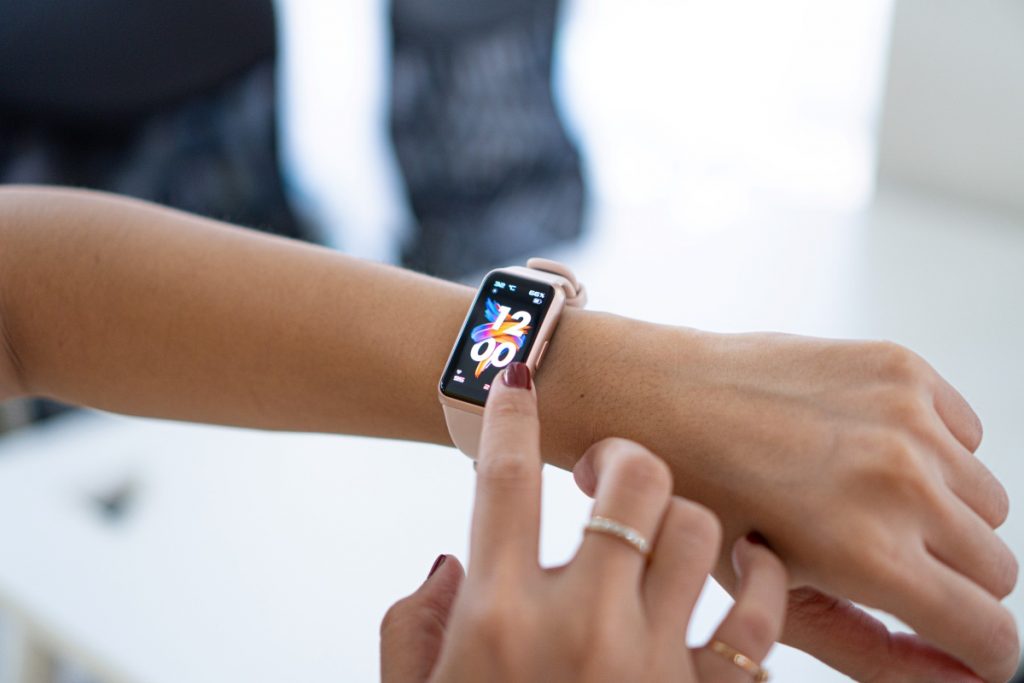 รีวิว HUAWEI Band 7 สมาร์ทแบนด์จอสวย แบตอึด ฟีเจอร์แน่นในราคาเริ่มต้น ...